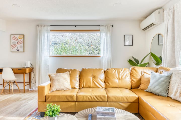 Emerald Heights Retreat Near Hiking Trail 5bd/3bth - Portland, OR