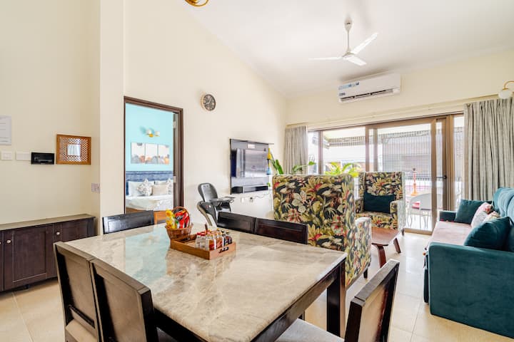 Luxe 2bhk/ Large Balcony/ Pool View/ Sauna @Baga - India