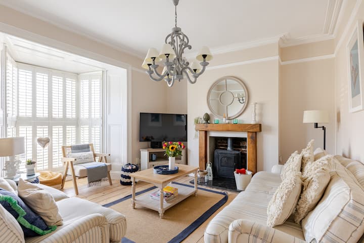 Central Mumbles, Playroom, 2 Parking,  Beach - The Mumbles