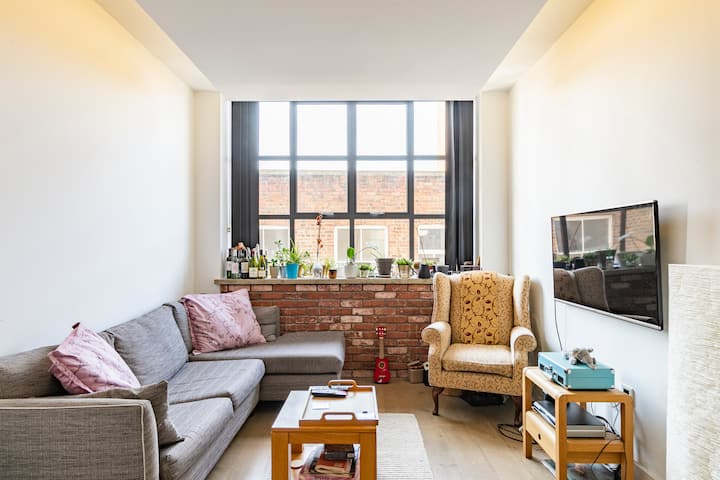 Ensuite Double, In Stunning Hackney Apartment - Londra