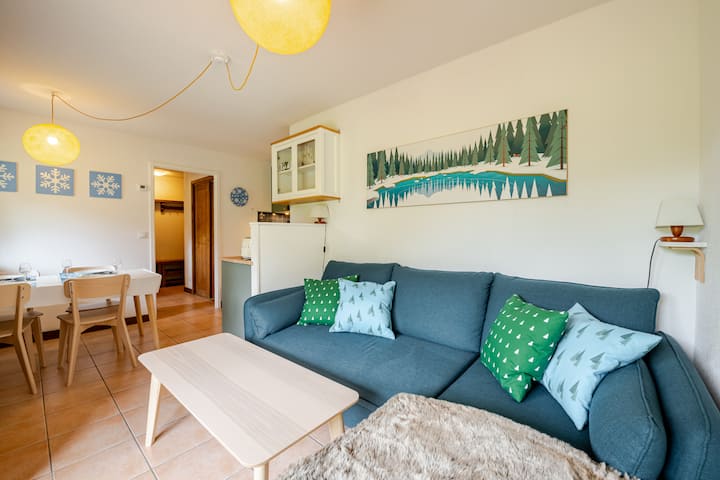 Les Sapins, 2 Bedroom Apartment With Shared Pool - Flaine