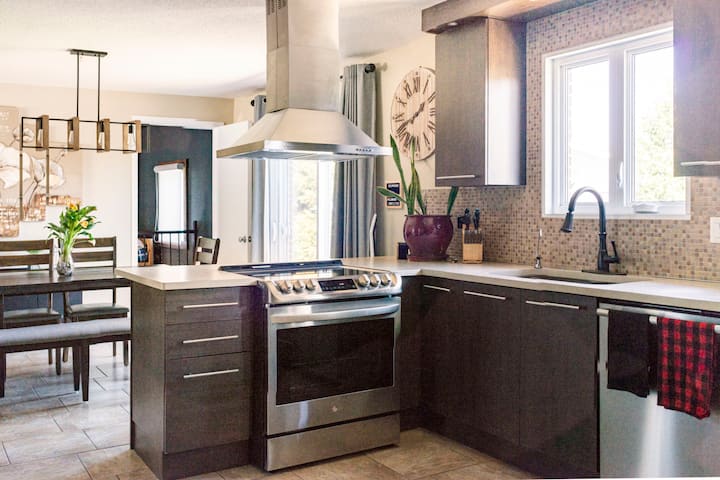 Enjoy The Comfort Of A House! - Gatineau