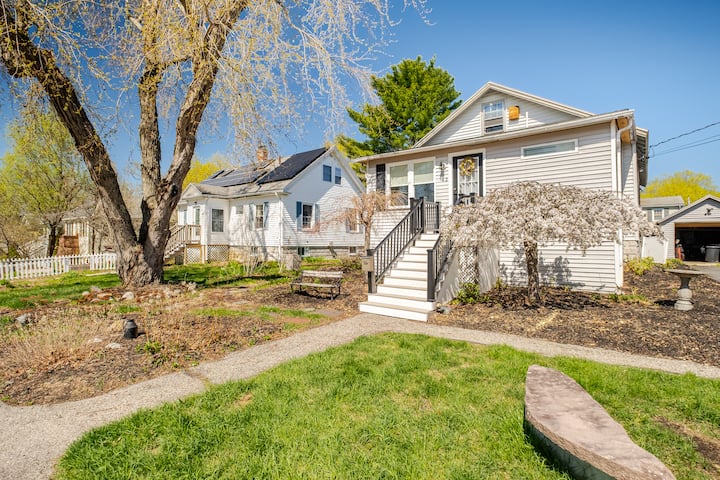 Cute Craftsman Bungalow Home W/ Fenced In Yard - Portland, ME