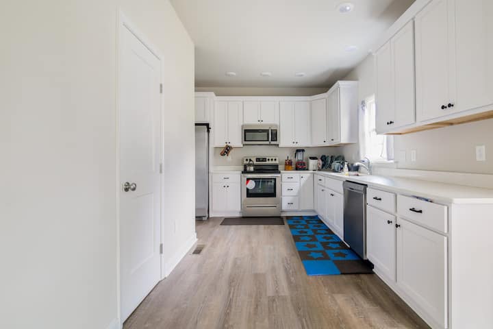 Oasis Of Comfort And Privacy - Fredericksburg, VA