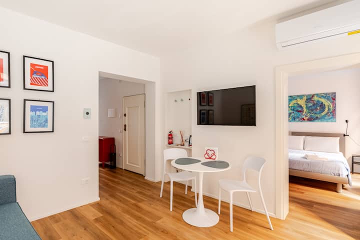 First Ground Behind St. Mark's Square - Venecia