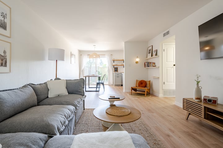 Entire Home Calming Design, Wkspace, Parking, Yard - San Jose, CA