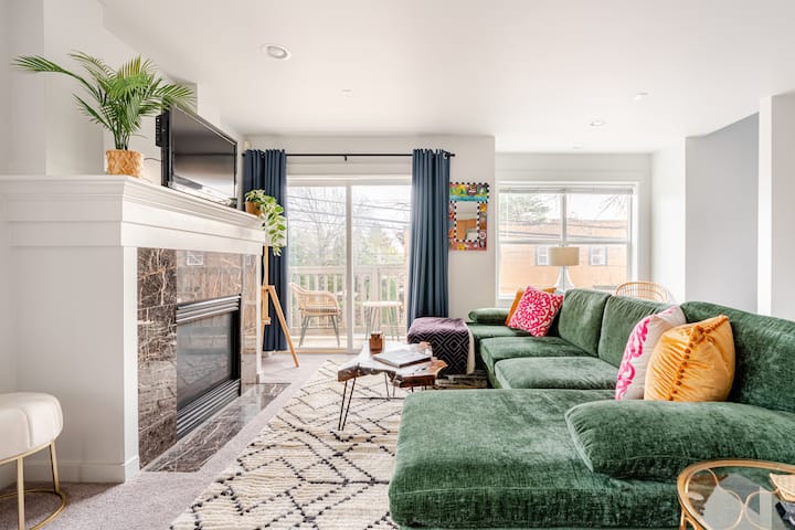 Cozy Seattle Escape - Seattle, WA