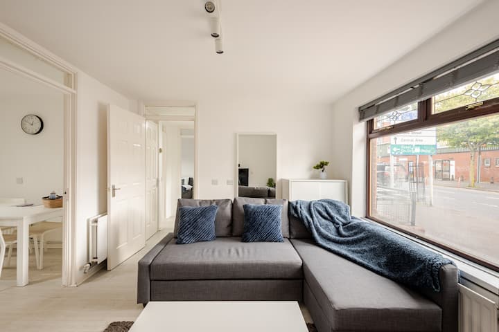 Spacious 2br | Near Queen’s Uni & City Centre - Belfast