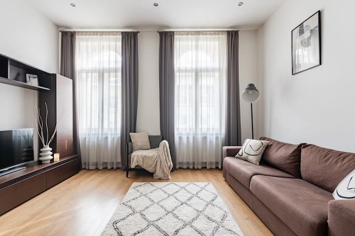 Black Swan Apartment 100 Meters From Dancing House - Praga