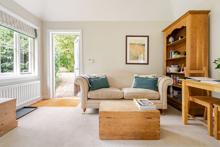 Cosy Country Cottage - Tenterden