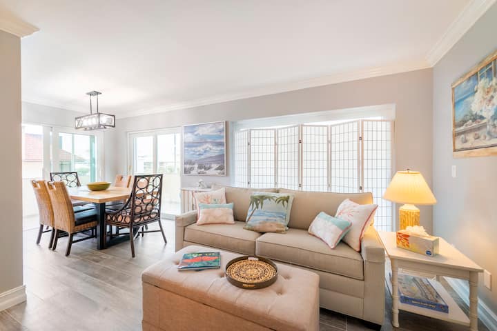 Walk To Beach & Dinner - Marco Island, FL