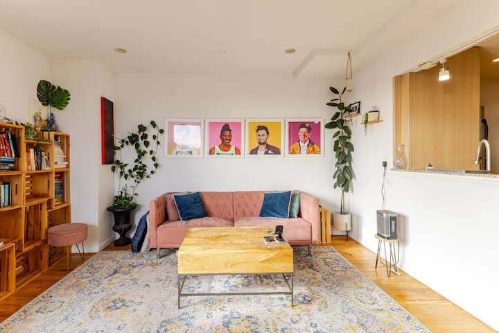 Big, Sunny 2bd W/ 2 Balconies, Washer/dryer, Elev - Brooklyn, NY