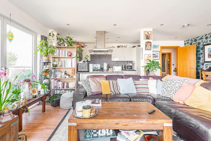Penthouse Room On The Seafront In Edinburgh - Edinburgh