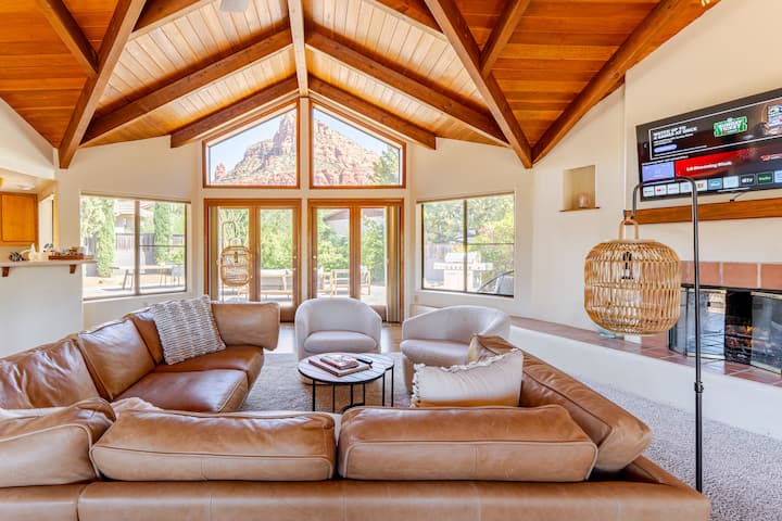 Red Rock View Home W Hot Tub, Hiking Trls, E-bikes - Sedona, AZ
