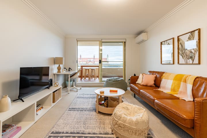 Gem In The North Shore Of Sydney - Crows Nest, Australia