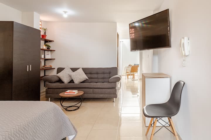 Apartment In Guayabal - Medellín Near Poblado - Medellín