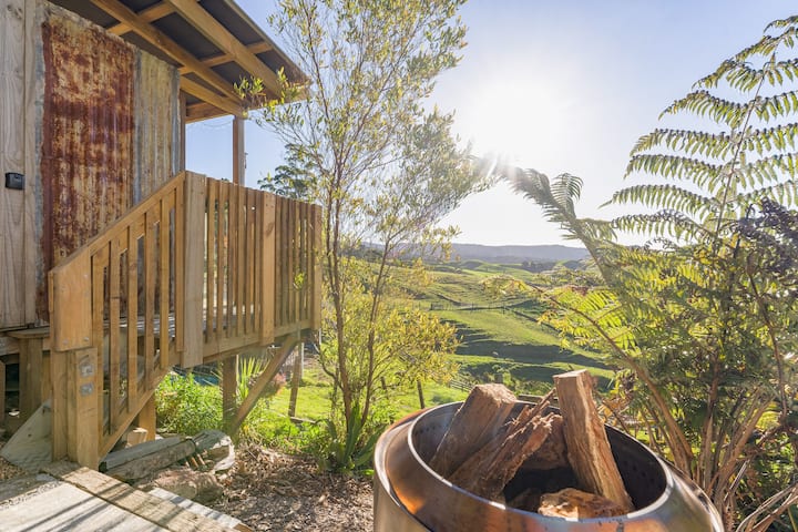 Valley Views Farm Cottage - 