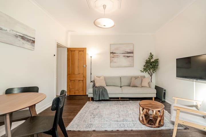 Fremantle Classic 1898 Cottage - Cottesloe