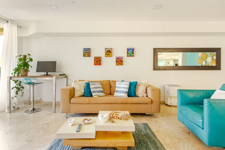 Luxury In Eagle Beach Ground Floor Steps From Pool - Aruba