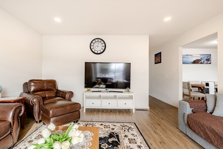 The Good Shepherd Marina Beach Base Str25-000034 - Marina