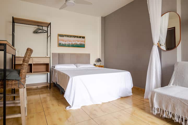 Casa De Hóspede  Independente Com Ar Condicionado! - Cabo Frio