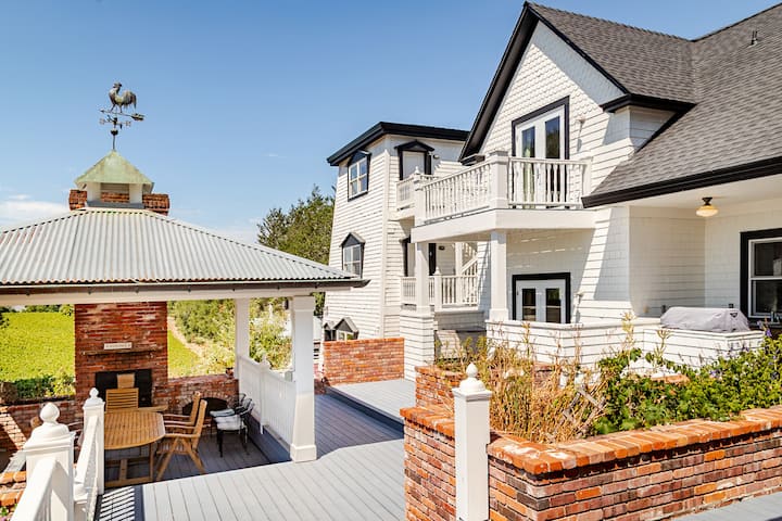 6 Br Vineyard Estate W/views! - Sebastopol, CA