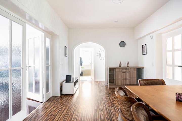 Maybach 4-zi.apartment –Groß, Nah Düsseldorf Messe - Krefeld