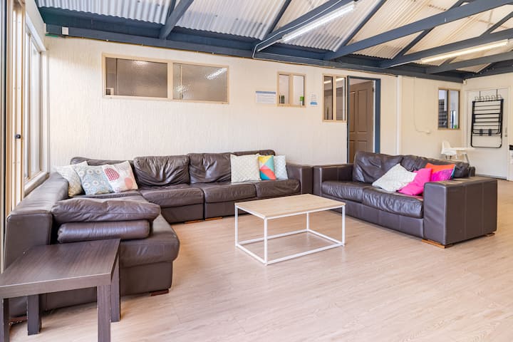 Bluetide Family Holiday Home - Ocean Grove