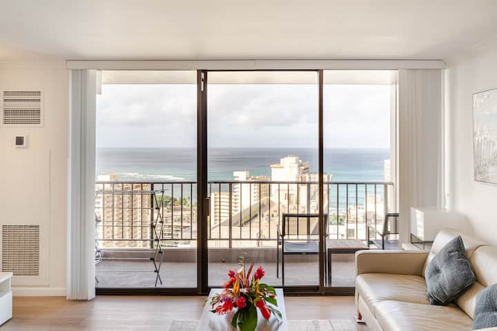 Highrise Ocean Views In Waikiki, +Ac+free Parking - Kuilei Cliffs Beach Park