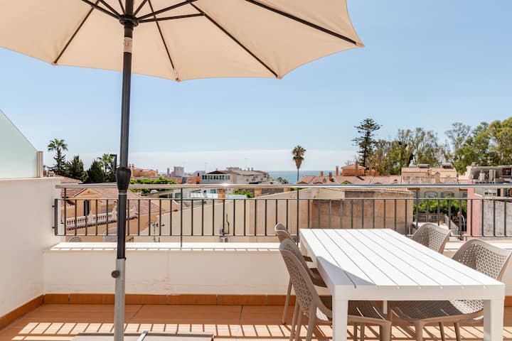 Fabulous House By The Beach - Málaga
