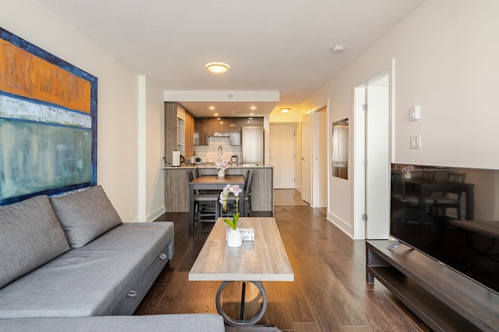 Yaletown One Bedroom (+Den) Apartment - Vancouver, WA