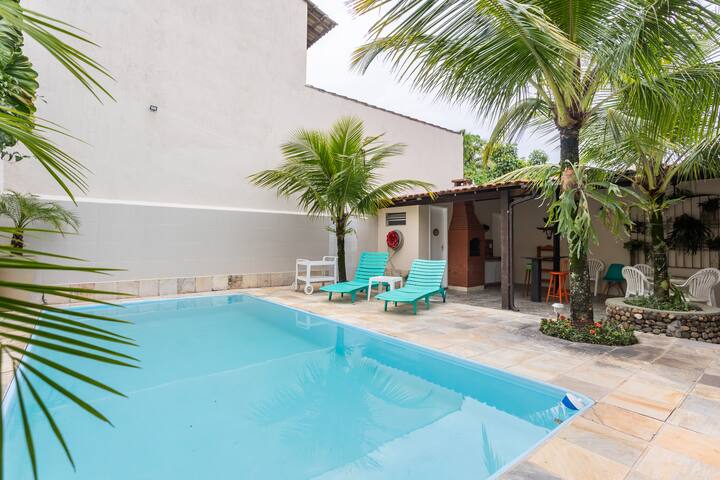 Casa Com Piscina Na Praia De Piratininga - Niterói