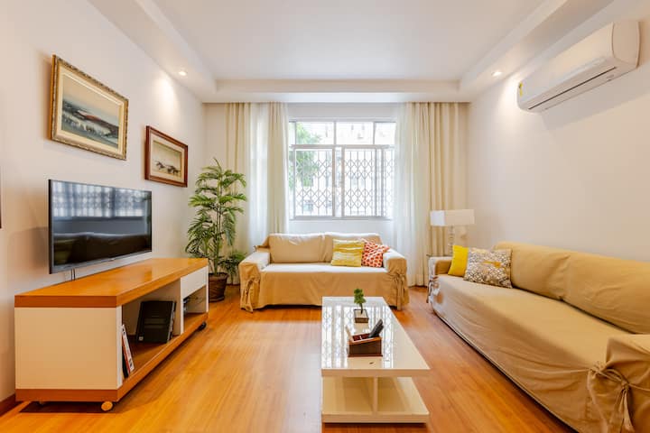 Tranquilo E Charmoso Apartamento - Rio de Janeiro