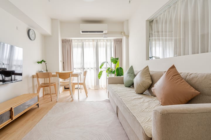 Modern 3br Daan Park | Elevator & Family-friendly - 