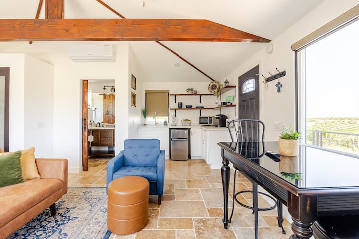 Grace Vineyard Villa Retreat - Temecula, CA