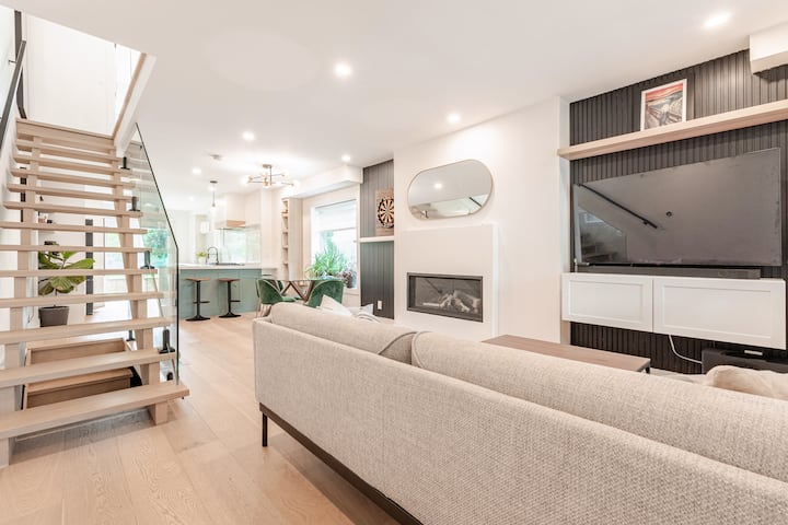 Newly Renovated Leslieville Home - Toronto