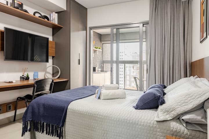 Studio In Moema With Balcony And Garage - São Paulo