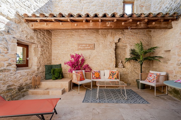 Maison Climatisée De Village 3 Niveaux 2 Terrasses - Miramas