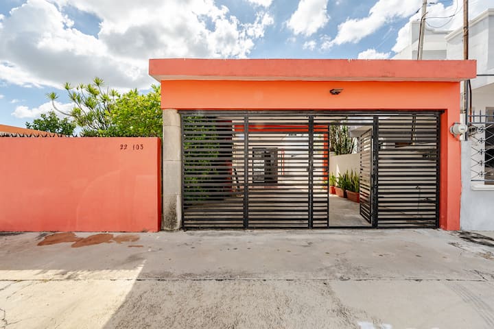 Acogedora Casa Céntrica Con Patio - Mérida, México