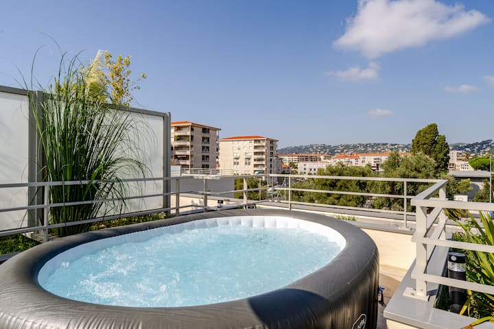 Newly Built Apartment W/ Pool, Walk To The Beach - Antibes