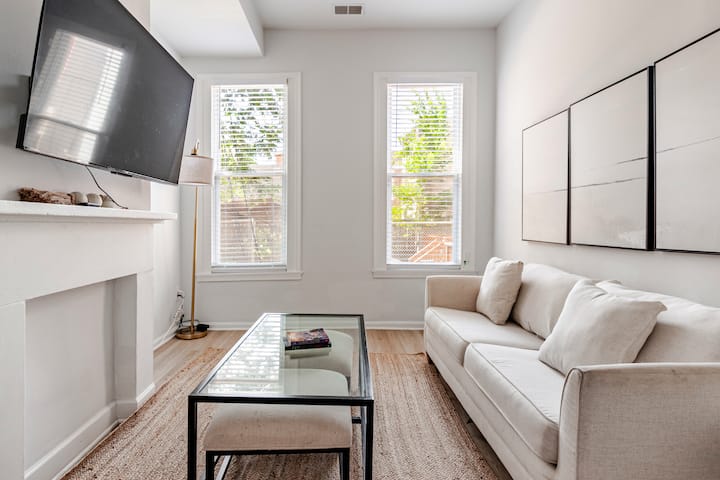 Modern &Historic Northwest Charm - Washington, D.C.
