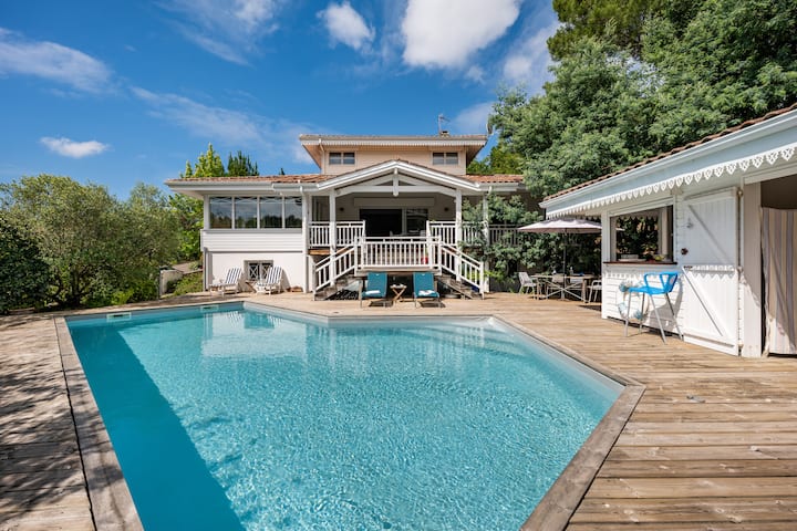 Villa D’exception Et Sa Piscine Dominant La Forêt - Dune du Pilat