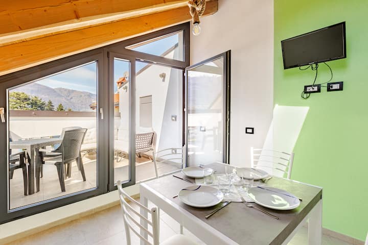 Parcheggio Gratuito + 180° Terrazza Panoramica - Bellano