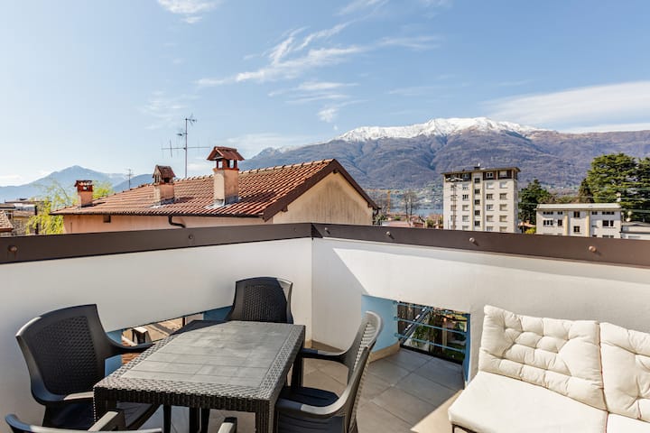 Parcheggio Gratuito + 180° Terrazza Panoramica - Menaggio