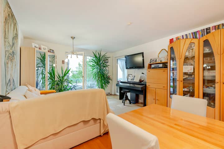 Room With Roof Terrace In The Park - Munich