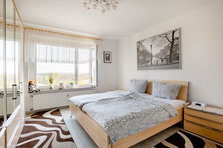 Close To Fair, City (Tram 3 Min) Messenah Netflix - Hannover