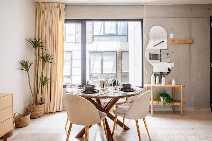 Urban Oasis: Balcony, Design And Comfort - Mexico