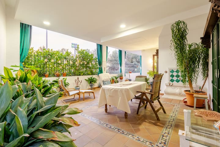 Estrella Gadeira, Amplio Piso En Albaycín, Granada - Granada