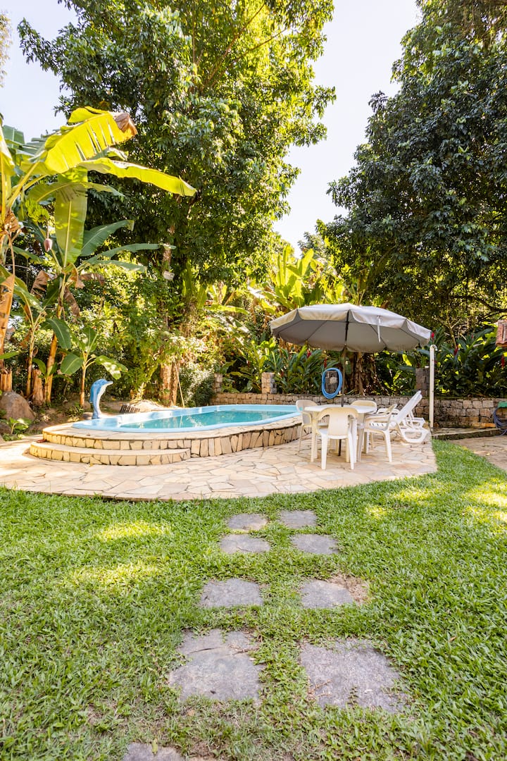 O Paraíso Entre A Montanha E O Mar - Angra dos Reis