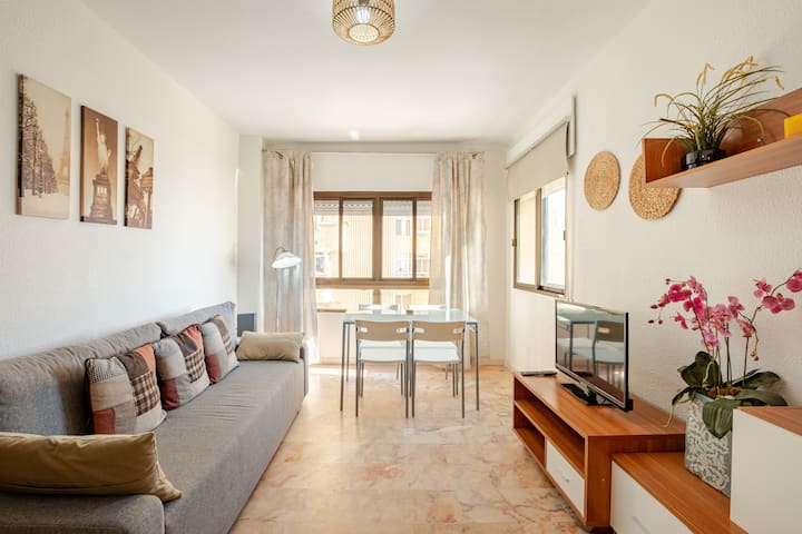 Vacaciones En Pareja: Apartamento Playa Victoria - Cádiz